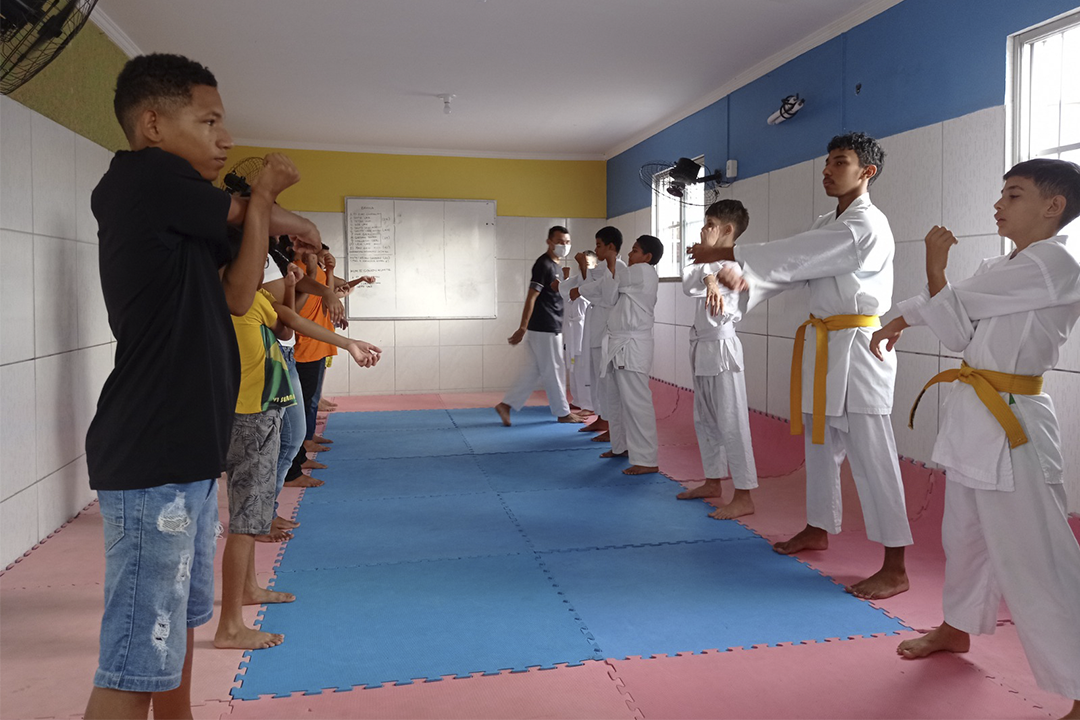 ABEMCE realiza 1º amistoso “Vem ser fera Karatê” da ASKAE no Parque São ...